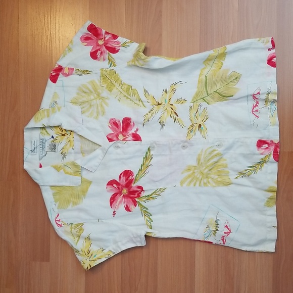 JohnPaulRichard | Tops | Pure Linen Floral Short Sleeve Button Down ...